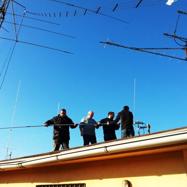 ¿Qué es la radioafición? - Unión de Radioaficionados Españoles